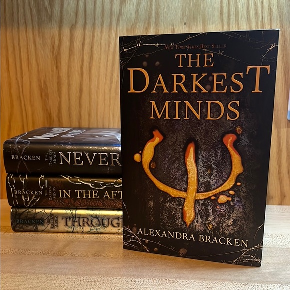 Barnes & Noble | Other | The Darkest Minds By Alexandra Bracken ...